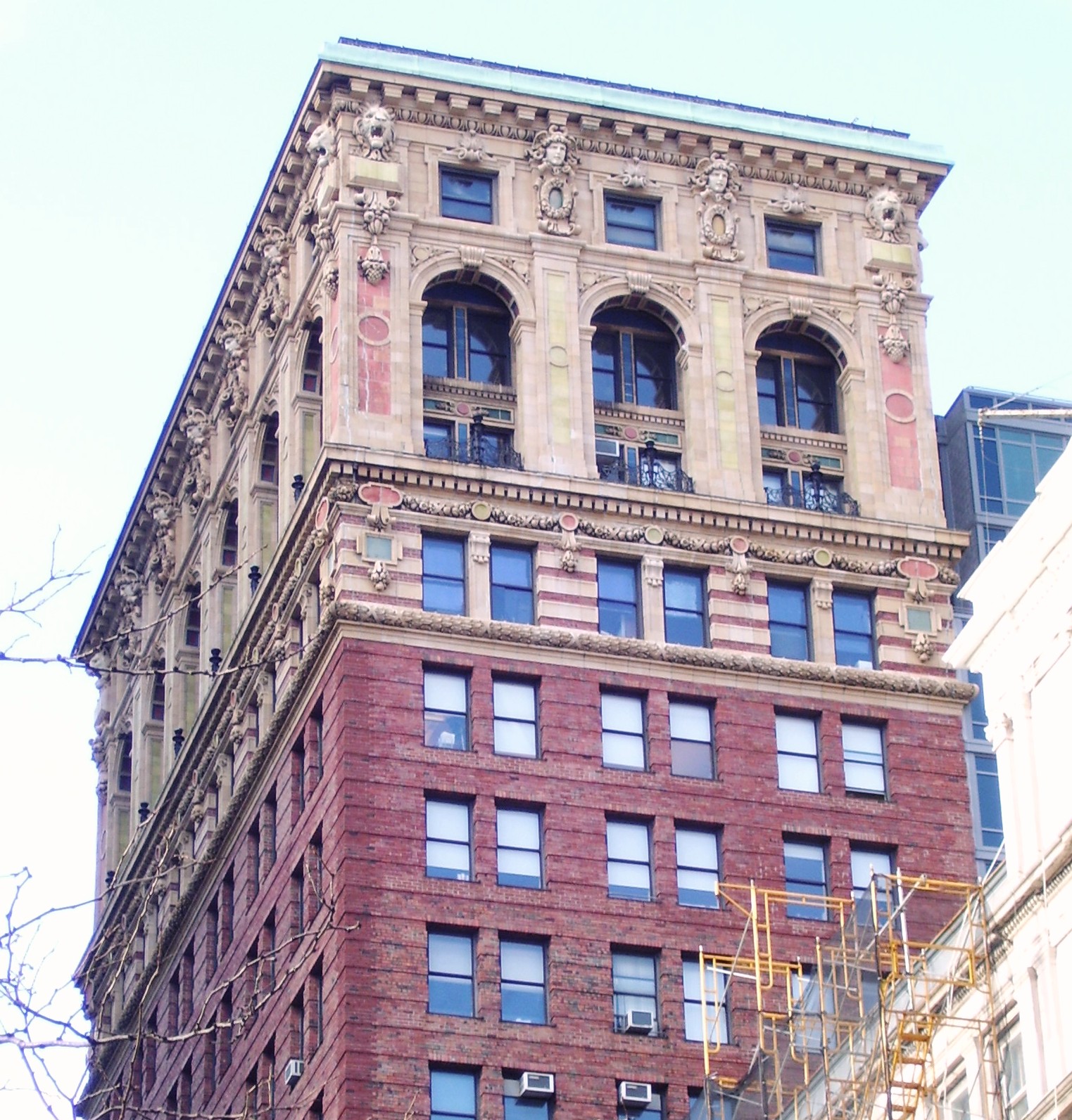 Broadway-Chambers: Holding the Facade – Old Structures Engineering